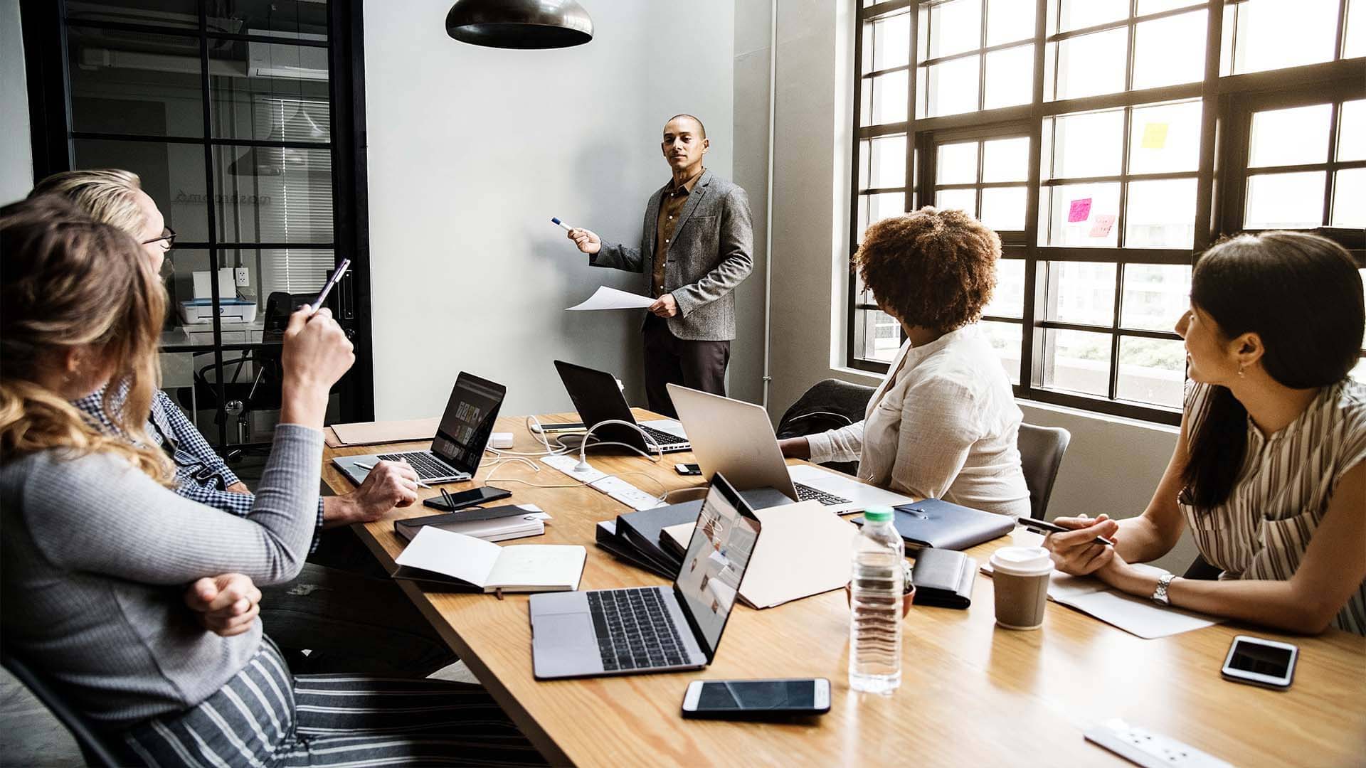 ezteamwork-banner-bg02 - 孟華科技